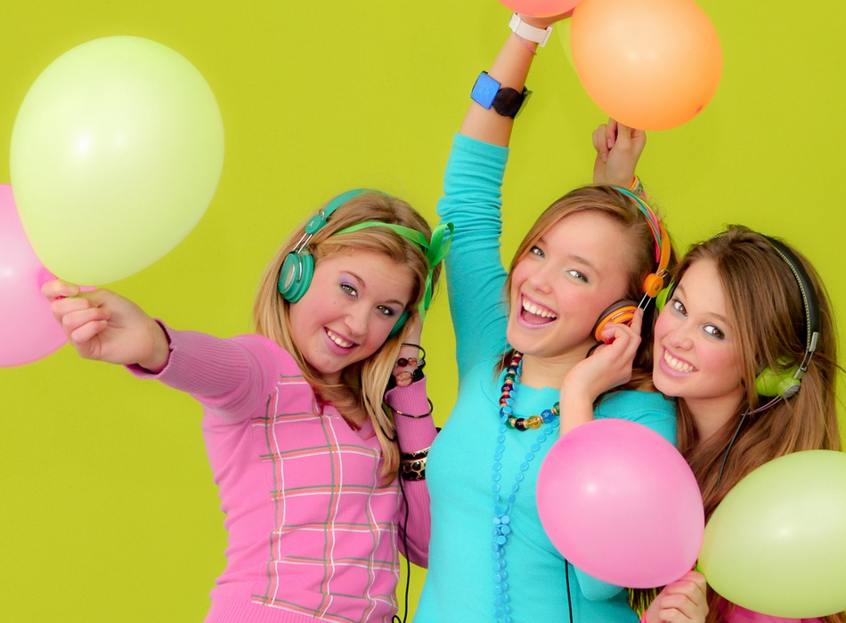 6 Neon Themed Birthday Party Ideas Definitive Guide For A Neon Birthday 6 Neon Themed Birthday Party Ideas Definitive Guide For A Neon Birthday
